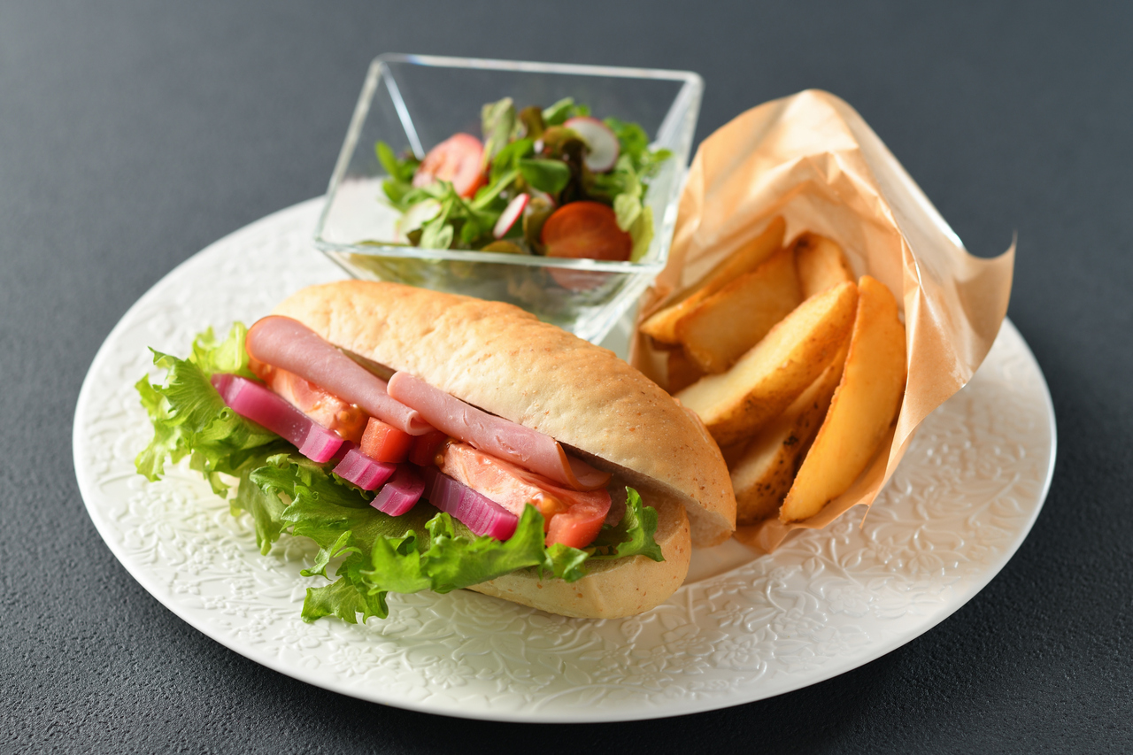 VMG CAFE 九段会館テラス - TableCheck (テーブルチェック)